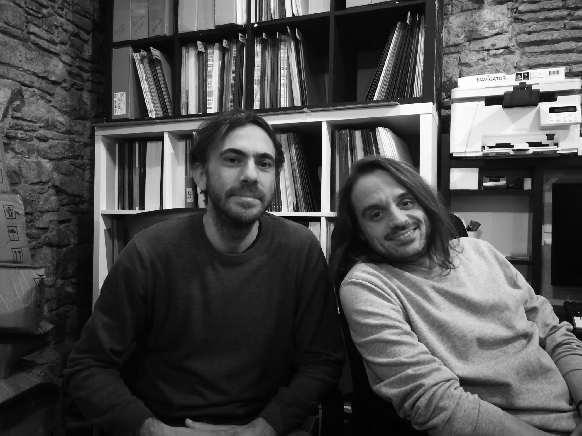 AVG Interviews #2: Small Black Dots (Alex Picone y Nick) - MUNDO FLANEUR
